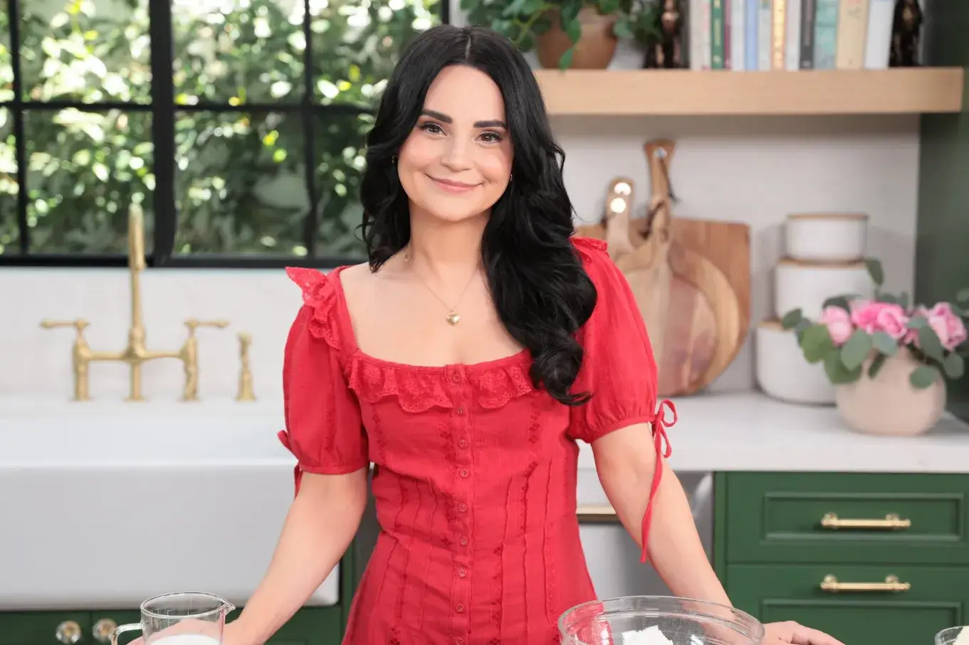 Rosanna Pansino Height – How Tall Is Rosanna Pansino? (Latest Updates ...